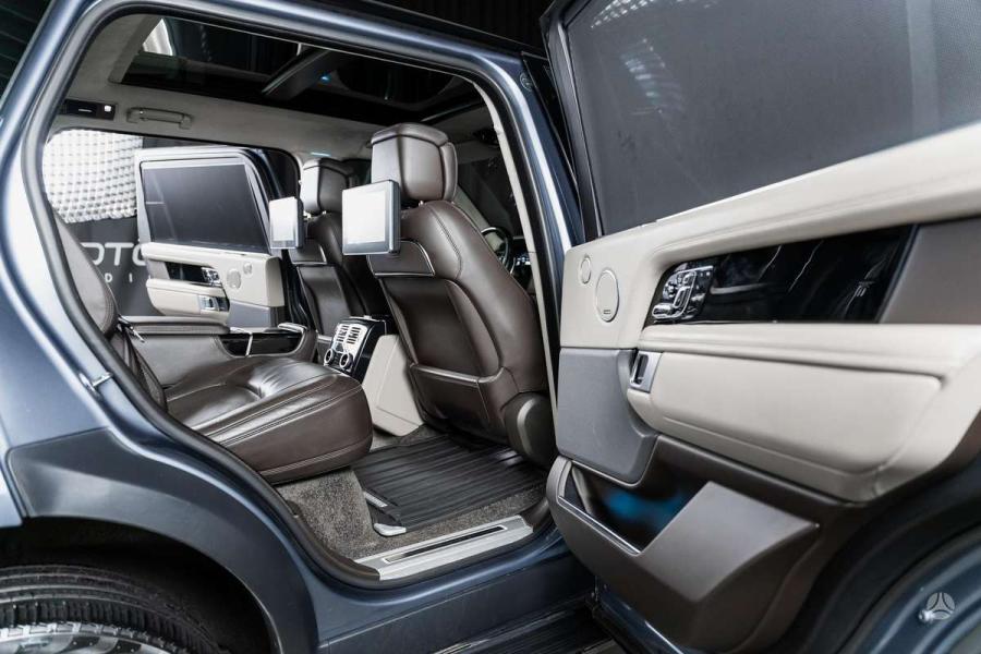 Grey Land Rover Range Rover 2019 in Vilnius, with an engine capacity of 4.37 L and mileage of 161 thousand km for 49999 €, photo 29 on AUTOMOTO.COM.LV