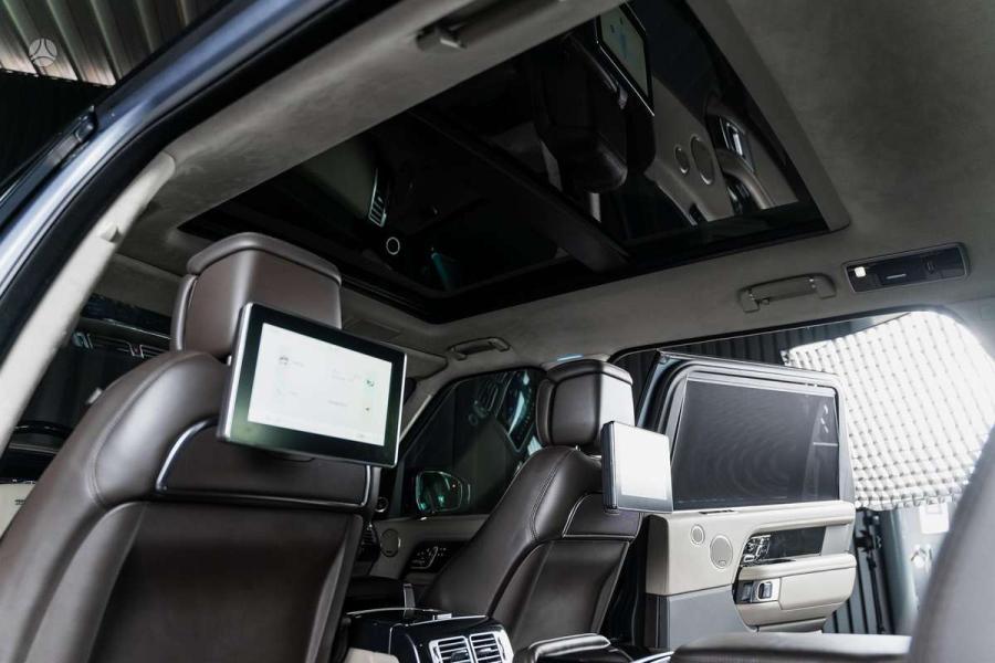 Grey Land Rover Range Rover 2019 in Vilnius, with an engine capacity of 4.37 L and mileage of 161 thousand km for 49999 €, photo 35 on AUTOMOTO.COM.LV