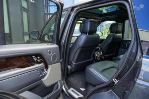 Pelēks Land Rover Range Rover 2019 Kauņa, ar dzinēja tilpumu 4.37 L un nobraukumu 172 tūkst. km par 37950 €, foto 39 vietnē AUTOMOTO.COM.LV