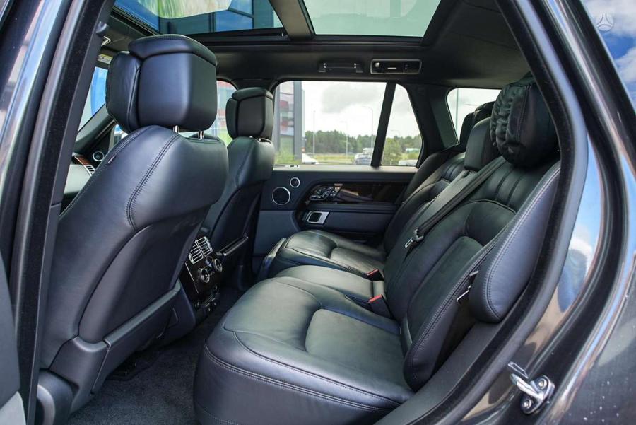 Pelēks Land Rover Range Rover 2019 Kauņa, ar dzinēja tilpumu 4.37 L un nobraukumu 172 tūkst. km par 37950 €, foto 40 vietnē AUTOMOTO.COM.LV