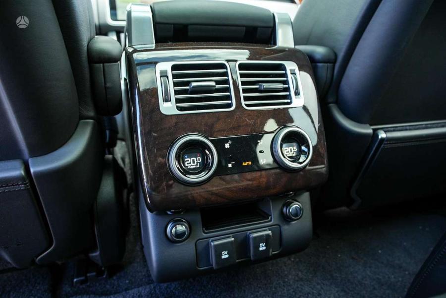 Pelēks Land Rover Range Rover 2019 Kauņa, ar dzinēja tilpumu 4.37 L un nobraukumu 172 tūkst. km par 37950 €, foto 41 vietnē AUTOMOTO.COM.LV