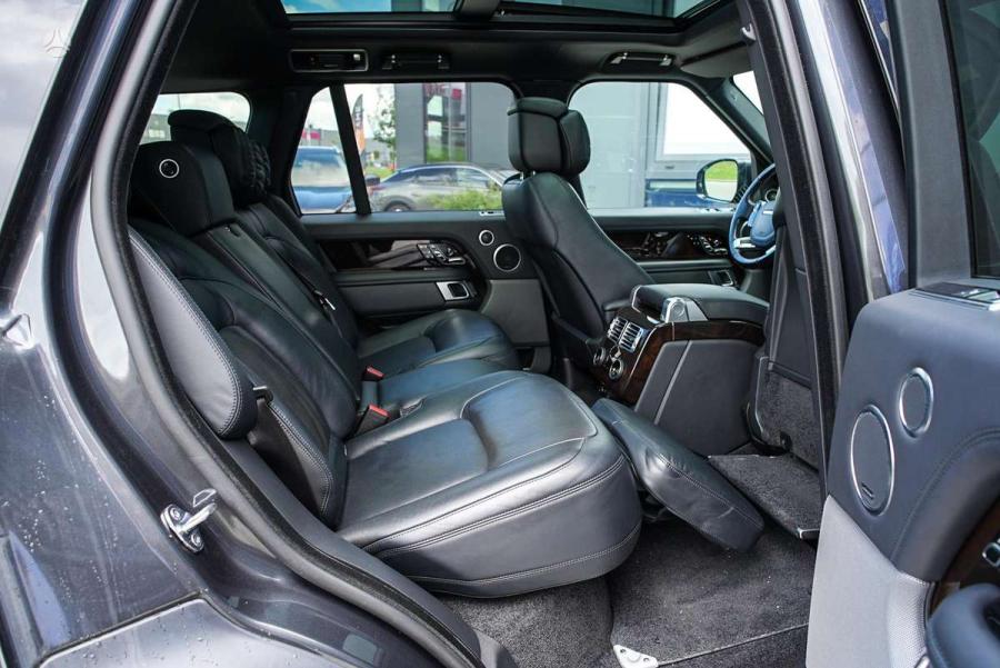Pelēks Land Rover Range Rover 2019 Kauņa, ar dzinēja tilpumu 4.37 L un nobraukumu 172 tūkst. km par 37950 €, foto 43 vietnē AUTOMOTO.COM.LV