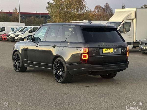 Pelēks Land Rover Range Rover 2020 Viļņa, ar dzinēja tilpumu 4.37 L un nobraukumu 125 tūkst. km par 55900 €, foto 3 vietnē AUTOMOTO.COM.LV