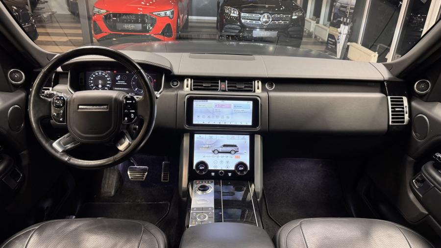 Grey Land Rover Range Rover 2020 in Riga, with an engine capacity of 3.00 L and mileage of 138 thousand km for 44990 €, photo 16 on AUTOMOTO.COM.LV