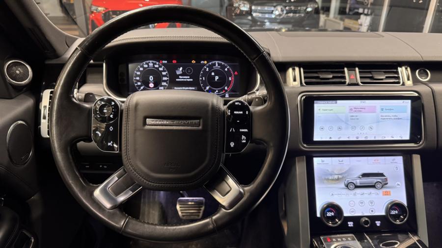 Grey Land Rover Range Rover 2020 in Riga, with an engine capacity of 3.00 L and mileage of 138 thousand km for 44990 €, photo 17 on AUTOMOTO.COM.LV