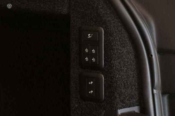 Pelēks Land Rover Range Rover 2020 Viļņa, ar dzinēja tilpumu 2.00 L un nobraukumu 45 tūkst. km par 49990 €, foto 10 vietnē AUTOMOTO.COM.LV