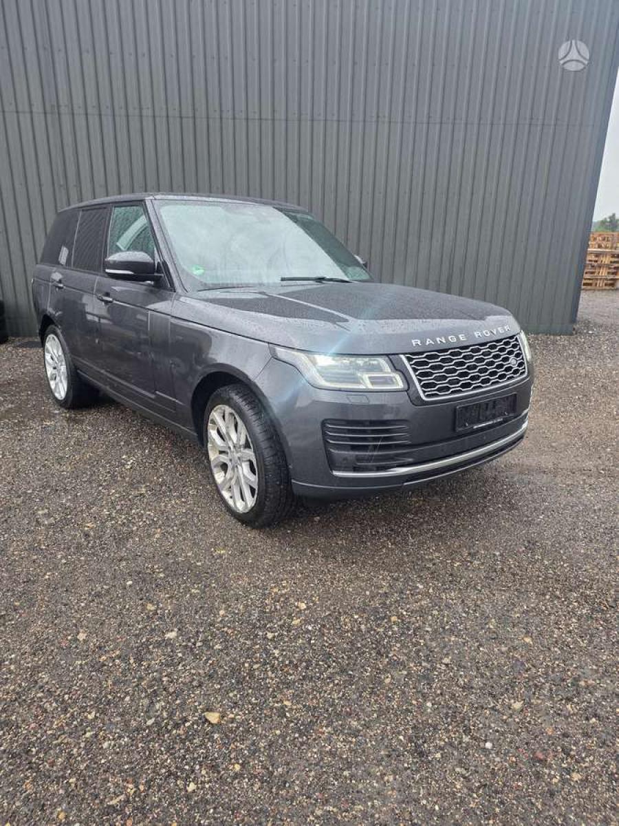 Pelēks Land Rover Range Rover 2020 Kauņa, ar dzinēja tilpumu 4.37 L un nobraukumu 117 tūkst. km par 39999 €, foto 3 vietnē AUTOMOTO.COM.LV
