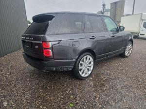 Pelēks Land Rover Range Rover 2020 Kauņa, ar dzinēja tilpumu 4.37 L un nobraukumu 117 tūkst. km par 39999 €, foto 5 vietnē AUTOMOTO.COM.LV