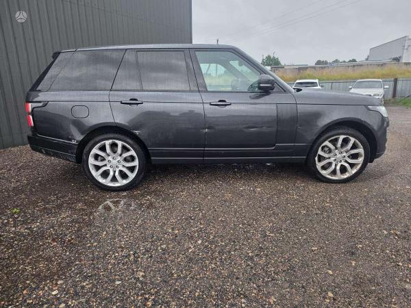 Pelēks Land Rover Range Rover 2020 Kauņa, ar dzinēja tilpumu 4.37 L un nobraukumu 117 tūkst. km par 39999 €, foto 7 vietnē AUTOMOTO.COM.LV