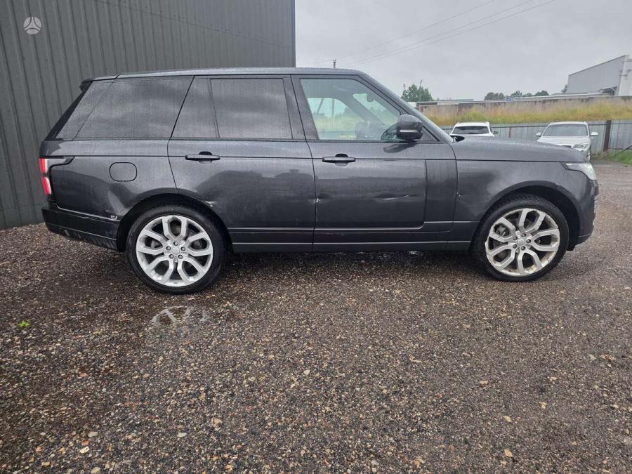 Pelēks Land Rover Range Rover 2020 Kauņa, ar dzinēja tilpumu 4.37 L un nobraukumu 117 tūkst. km par 39999 €, foto 8 vietnē AUTOMOTO.COM.LV