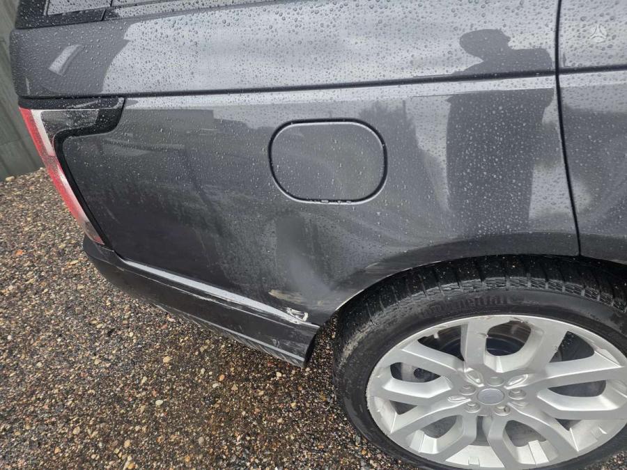 Pelēks Land Rover Range Rover 2020 Kauņa, ar dzinēja tilpumu 4.37 L un nobraukumu 117 tūkst. km par 39999 €, foto 16 vietnē AUTOMOTO.COM.LV