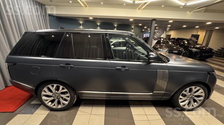Pelēks Land Rover Range Rover 2020 Rīga, ar dzinēja tilpumu 3.00 L un nobraukumu 138 tūkst. km par 44490 €, foto 5 vietnē AUTOMOTO.COM.LV