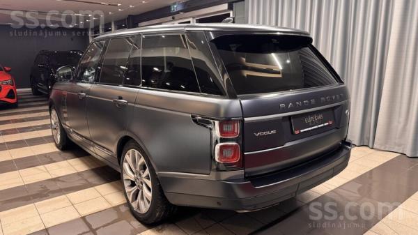 Pelēks Land Rover Range Rover 2020 Rīga, ar dzinēja tilpumu 3.00 L un nobraukumu 138 tūkst. km par 44490 €, foto 8 vietnē AUTOMOTO.COM.LV