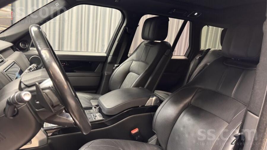 Pelēks Land Rover Range Rover 2020 Rīga, ar dzinēja tilpumu 3.00 L un nobraukumu 138 tūkst. km par 44490 €, foto 11 vietnē AUTOMOTO.COM.LV