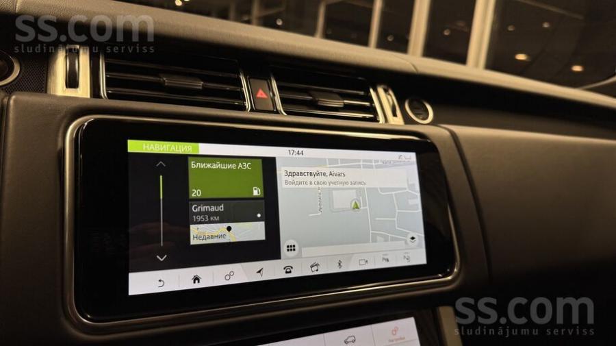 Pelēks Land Rover Range Rover 2020 Rīga, ar dzinēja tilpumu 3.00 L un nobraukumu 138 tūkst. km par 44490 €, foto 24 vietnē AUTOMOTO.COM.LV
