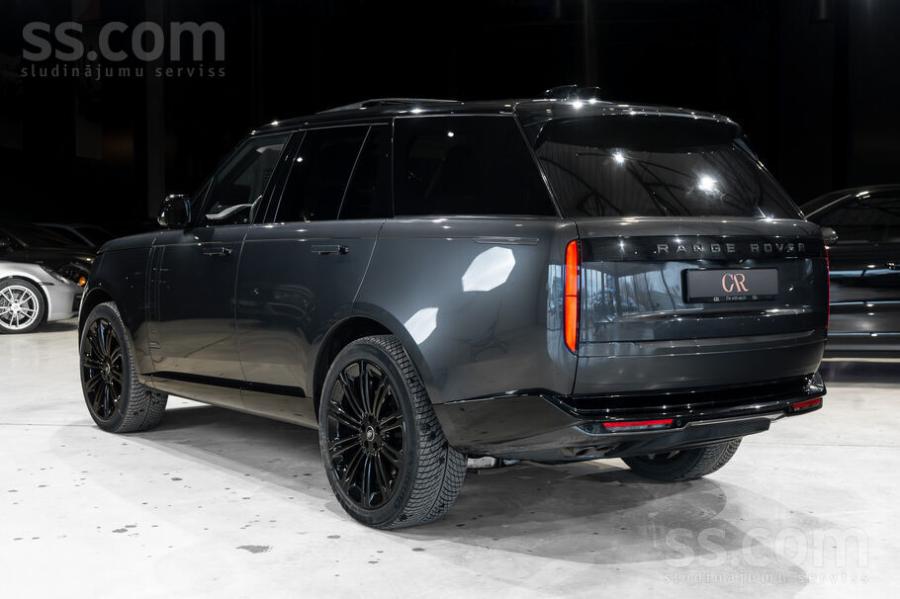 Pelēks Land Rover Range Rover 2024 Rīga, ar dzinēja tilpumu 4.40 L un nobraukumu 19 tūkst. km par 157179 €, foto 7 vietnē AUTOMOTO.COM.LV