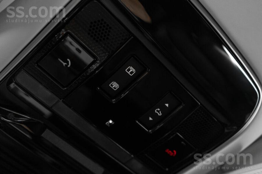 Pelēks Land Rover Range Rover 2024 Rīga, ar dzinēja tilpumu 4.40 L un nobraukumu 19 tūkst. km par 157179 €, foto 26 vietnē AUTOMOTO.COM.LV