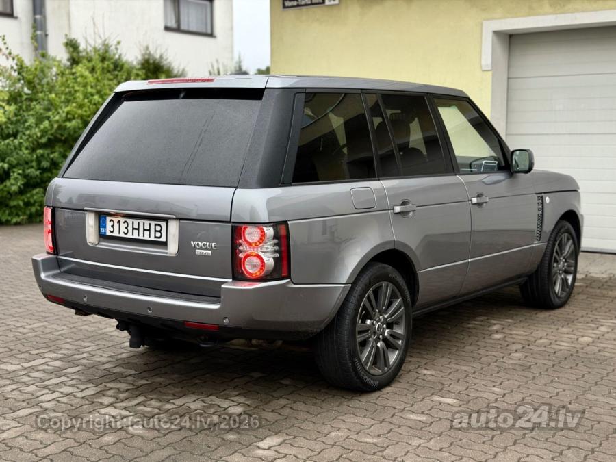 Pelēks Land Rover Range Rover 2011 Tallina, ar dzinēja tilpumu 4.40 L un nobraukumu 208 tūkst. km par 12999 €, foto 5 vietnē AUTOMOTO.COM.LV