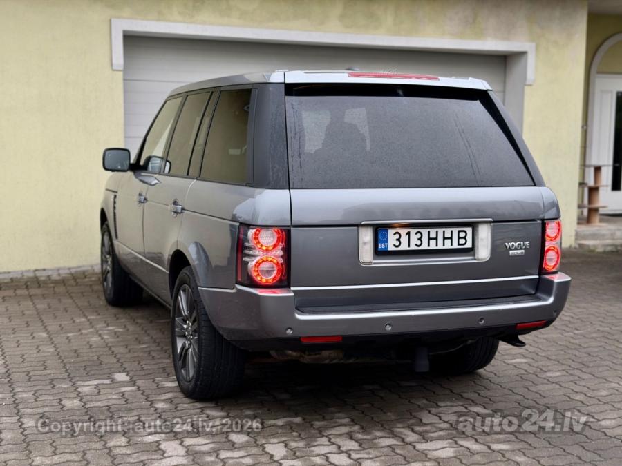 Pelēks Land Rover Range Rover 2011 Tallina, ar dzinēja tilpumu 4.40 L un nobraukumu 208 tūkst. km par 12999 €, foto 6 vietnē AUTOMOTO.COM.LV