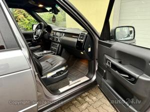 Pelēks Land Rover Range Rover 2011 Tallina, ar dzinēja tilpumu 4.40 L un nobraukumu 208 tūkst. km par 12999 €, foto 9 vietnē AUTOMOTO.COM.LV