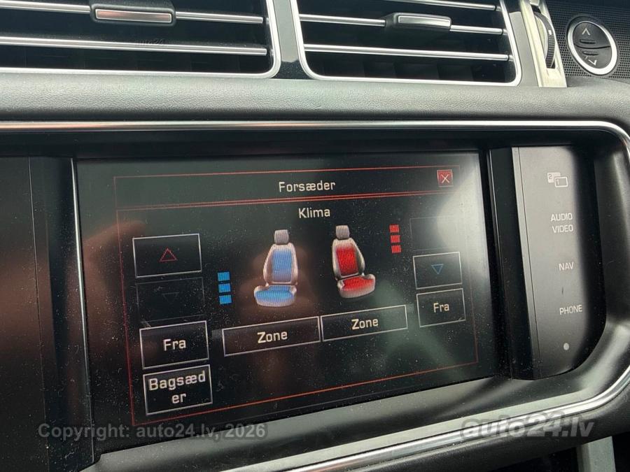 Pelēks Land Rover Range Rover 2014 Pērnava, ar dzinēja tilpumu 4.40 L un nobraukumu 310 tūkst. km par 16900 €, foto 12 vietnē AUTOMOTO.COM.LV
