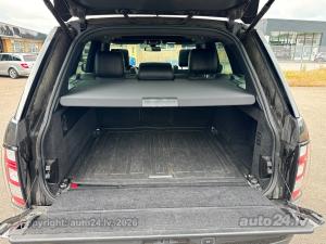 Pelēks Land Rover Range Rover 2014 Pērnava, ar dzinēja tilpumu 4.40 L un nobraukumu 310 tūkst. km par 16900 €, foto 20 vietnē AUTOMOTO.COM.LV