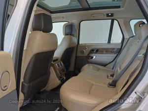 Grey Land Rover Range Rover 2018 in Tallinn, with an engine capacity of 2.99 L and mileage of 160 thousand km for 37900 €, photo 14 on AUTOMOTO.COM.LV