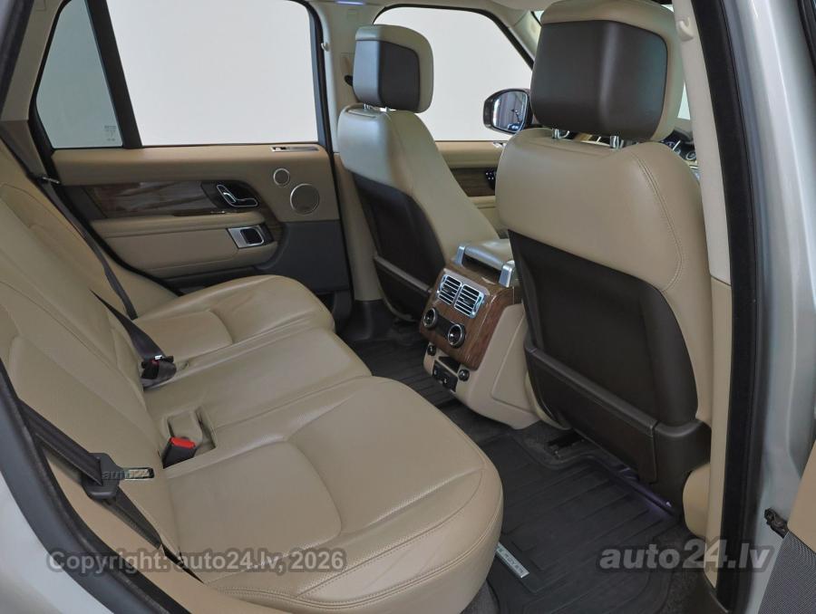 Grey Land Rover Range Rover 2018 in Tallinn, with an engine capacity of 2.99 L and mileage of 160 thousand km for 37900 €, photo 16 on AUTOMOTO.COM.LV