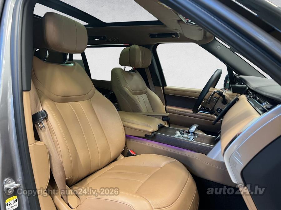 Pelēks Land Rover Range Rover 2022 Tallina, ar dzinēja tilpumu 3.00 L un nobraukumu 49 tūkst. km par 129000 €, foto 12 vietnē AUTOMOTO.COM.LV