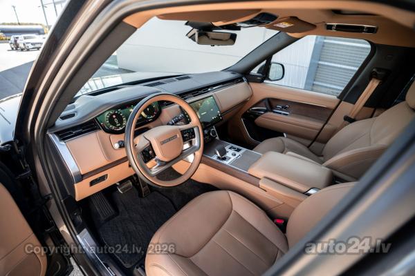 Pelēks Land Rover Range Rover 2023 Tartu, ar dzinēja tilpumu 3.00 L un nobraukumu 76 tūkst. km par 129900 €, foto 4 vietnē AUTOMOTO.COM.LV