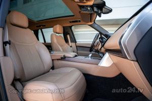 Pelēks Land Rover Range Rover 2023 Tartu, ar dzinēja tilpumu 3.00 L un nobraukumu 76 tūkst. km par 129900 €, foto 13 vietnē AUTOMOTO.COM.LV