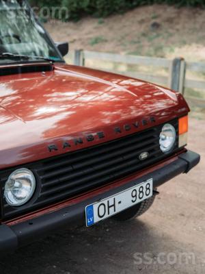 Sarkans Land Rover Range Rover 1989 Rīga, ar dzinēja tilpumu 3.90 L un nobraukumu 160 tūkst. km par 10200 €, foto 3 vietnē AUTOMOTO.COM.LV