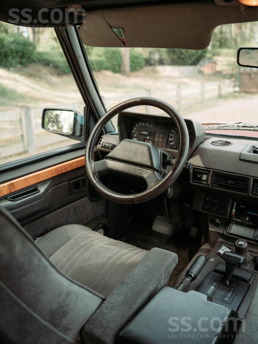 Sarkans Land Rover Range Rover 1989 Rīga, ar dzinēja tilpumu 3.90 L un nobraukumu 160 tūkst. km par 10200 €, foto 7 vietnē AUTOMOTO.COM.LV