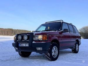 Sarkans Land Rover Range Rover 1996 Viļņa, ar dzinēja tilpumu 4.55 L un nobraukumu 198 tūkst. km par 4200 €, foto 3 vietnē AUTOMOTO.COM.LV