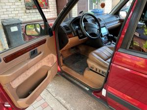Sarkans Land Rover Range Rover 1996 Viļņa, ar dzinēja tilpumu 4.55 L un nobraukumu 198 tūkst. km par 4200 €, foto 6 vietnē AUTOMOTO.COM.LV
