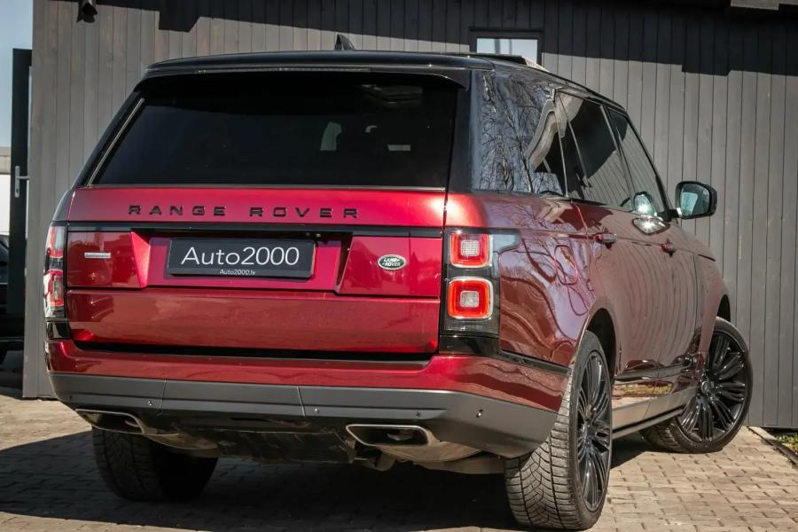 Red Land Rover Range Rover 2018 in Tukums, with an engine capacity of 4.40 L and mileage of 219 thousand km for 39990 €, photo 3 on AUTOMOTO.COM.LV
