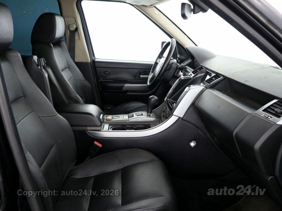 Black Land Rover Range Rover Sport 2005 in Tallinn, with an engine capacity of 2.70 L and mileage of 465 thousand km for 2499 €, photo 7 on AUTOMOTO.COM.LV