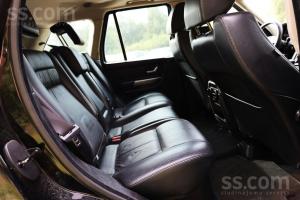 Black Land Rover Range Rover Sport 2005 in Riga, with an engine capacity of 2.70 L and mileage of 392 thousand km for 3495 €, photo 7 on AUTOMOTO.COM.LV