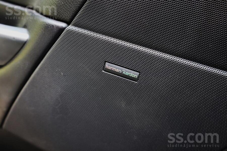 Black Land Rover Range Rover Sport 2005 in Riga, with an engine capacity of 2.70 L and mileage of 392 thousand km for 3495 €, photo 9 on AUTOMOTO.COM.LV