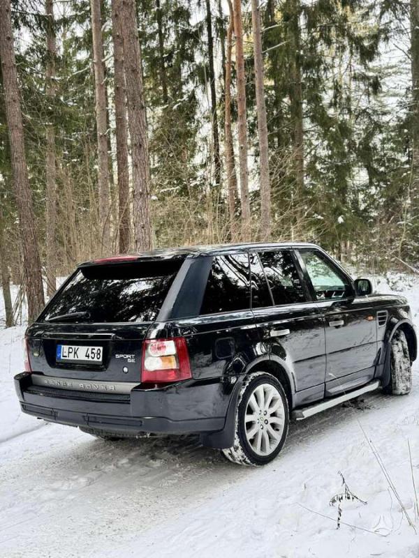 Melns Land Rover Range Rover Sport 2006 Šauļi, ar dzinēja tilpumu 2.72 L un nobraukumu 280 tūkst. km par 3500 €, foto 2 vietnē AUTOMOTO.COM.LV