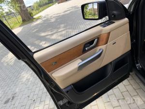 Black Land Rover Range Rover Sport 2006 in Riga, with an engine capacity of 2.70 L and mileage of 273 thousand km for 6450 €, photo 10 on AUTOMOTO.COM.LV