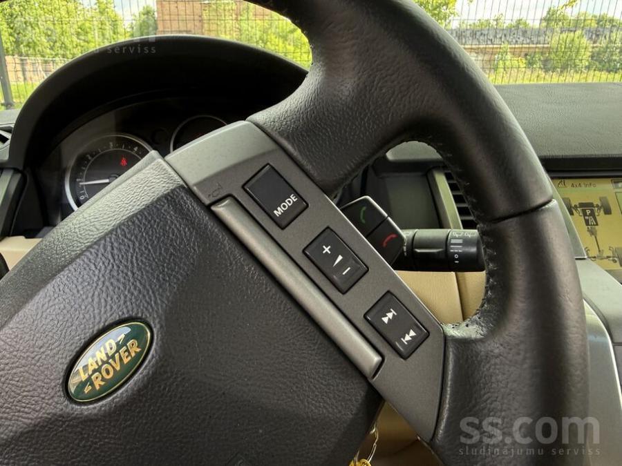 Black Land Rover Range Rover Sport 2006 in Riga, with an engine capacity of 2.70 L and mileage of 273 thousand km for 6450 €, photo 19 on AUTOMOTO.COM.LV