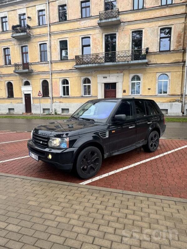 Black Land Rover Range Rover Sport 2006 in Daugavpils, with an engine capacity of 2.70 L and mileage of 307 thousand km for 3700 €, photo 1 on AUTOMOTO.COM.LV