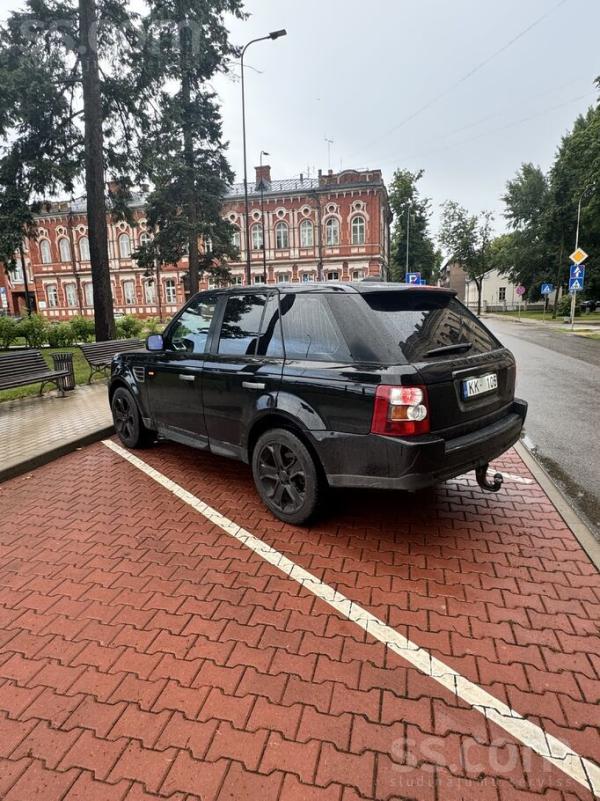 Black Land Rover Range Rover Sport 2006 in Daugavpils, with an engine capacity of 2.70 L and mileage of 307 thousand km for 3700 €, photo 4 on AUTOMOTO.COM.LV