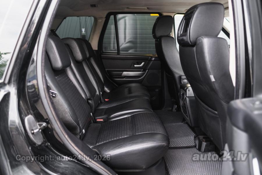Черный Ленд Ровер Рендж Ровер Спорт 2006 в Таллин, объемом двигателя 2.70 л и пробегом 0 тыс. км за 2500 €, фото 11 на AUTOMOTO.COM.LV