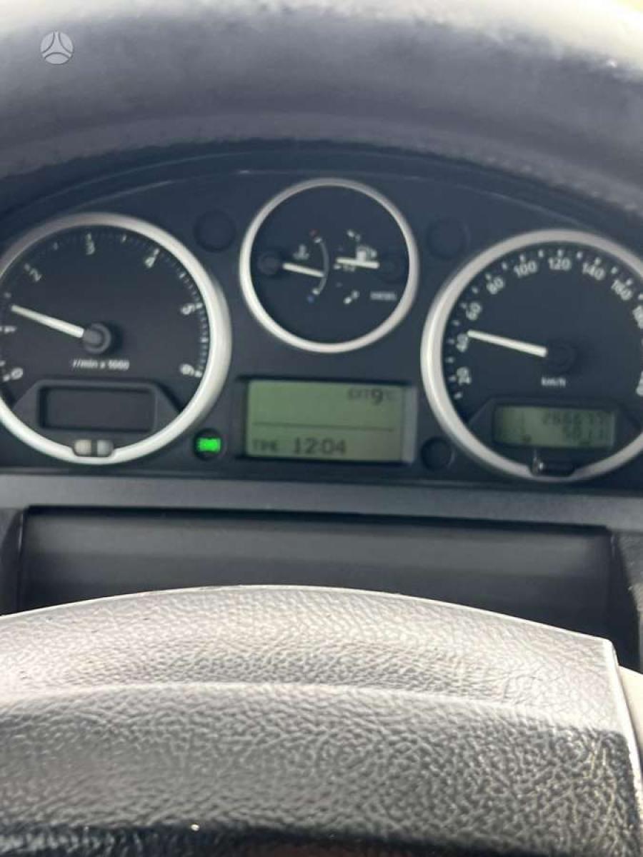 Melns Land Rover Range Rover Sport 2006 Viļņa, ar dzinēja tilpumu 2.70 L un nobraukumu 250 tūkst. km par 4500 €, foto 11 vietnē AUTOMOTO.COM.LV