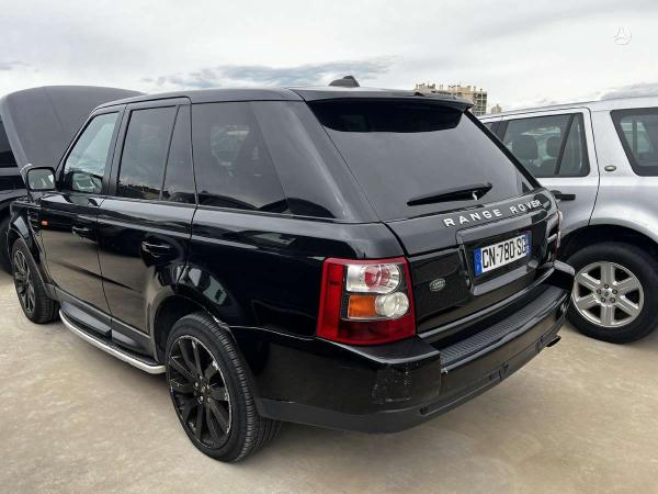 Black Land Rover Range Rover Sport 2007 in Vilnius, with an engine capacity of 2.72 L and mileage of 253 thousand km for 4999 €, photo 5 on AUTOMOTO.COM.LV