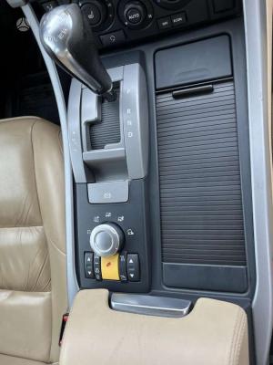 Melns Land Rover Range Rover Sport 2007 Viļņa, ar dzinēja tilpumu 3.63 L un nobraukumu 380 tūkst. km par 2999 €, foto 8 vietnē AUTOMOTO.COM.LV
