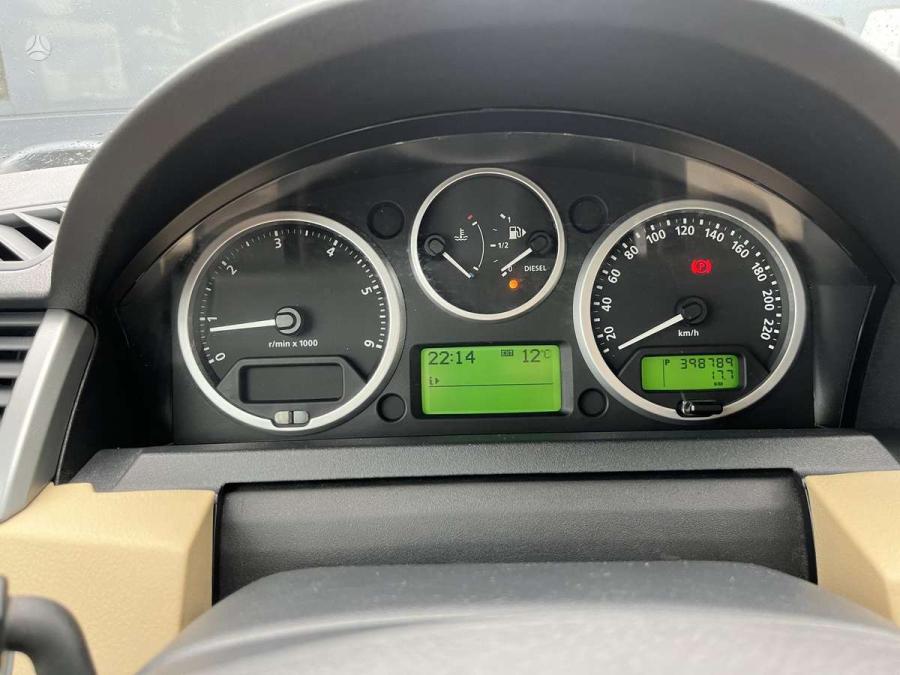 Melns Land Rover Range Rover Sport 2007 Viļņa, ar dzinēja tilpumu 3.63 L un nobraukumu 380 tūkst. km par 2999 €, foto 9 vietnē AUTOMOTO.COM.LV