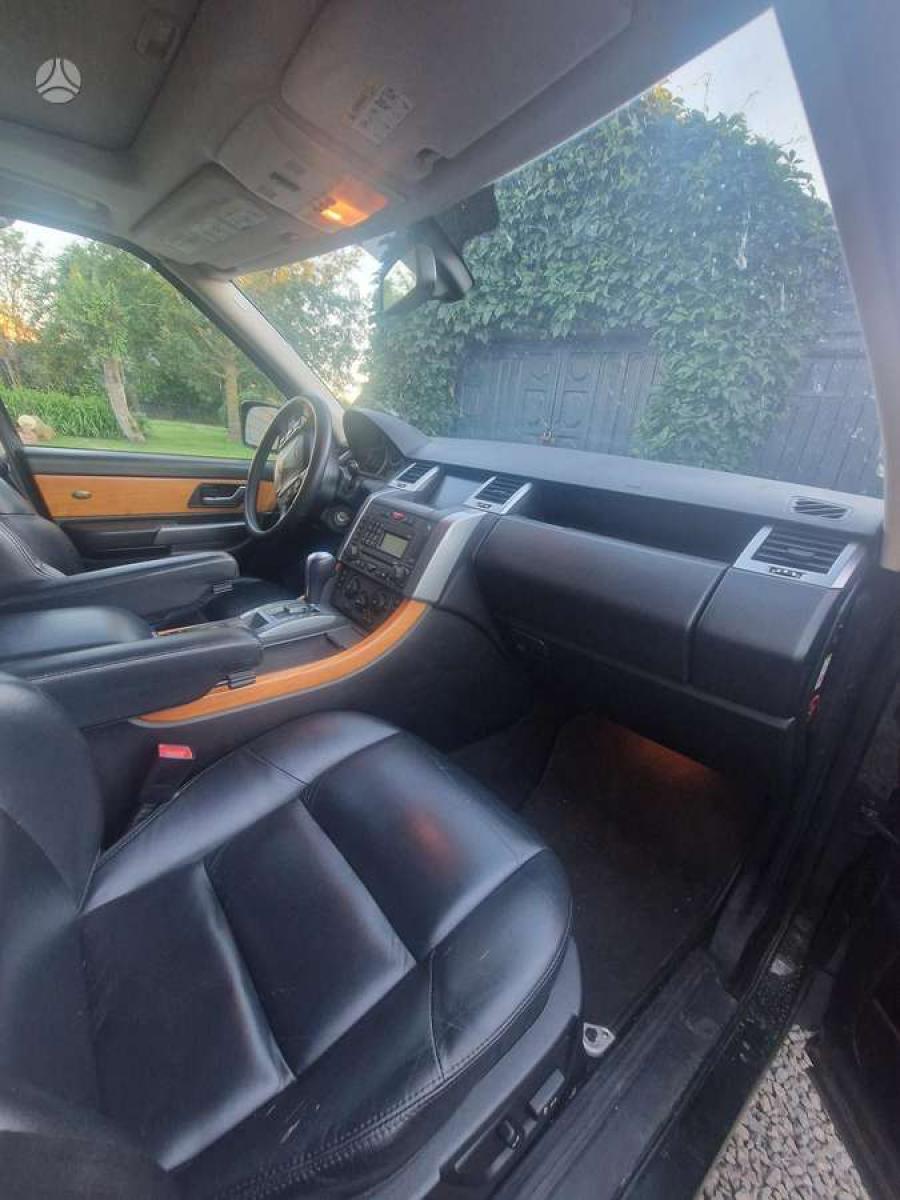 Melns Land Rover Range Rover Sport 2008 Panevēža, ar dzinēja tilpumu 3.63 L un nobraukumu 299 tūkst. km par 5600 €, foto 9 vietnē AUTOMOTO.COM.LV